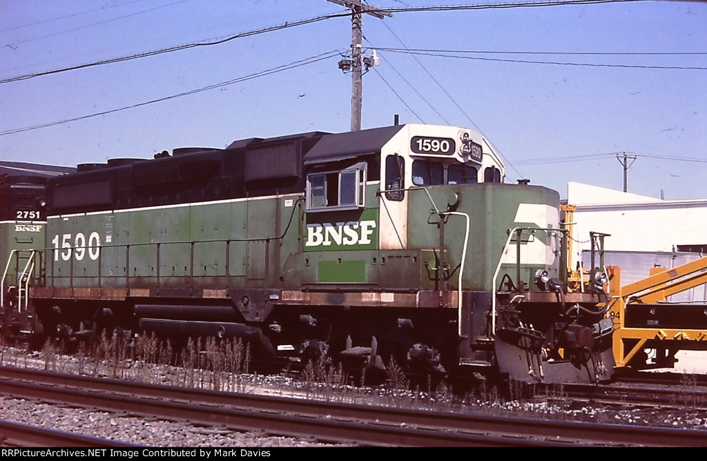 BNSF 1590